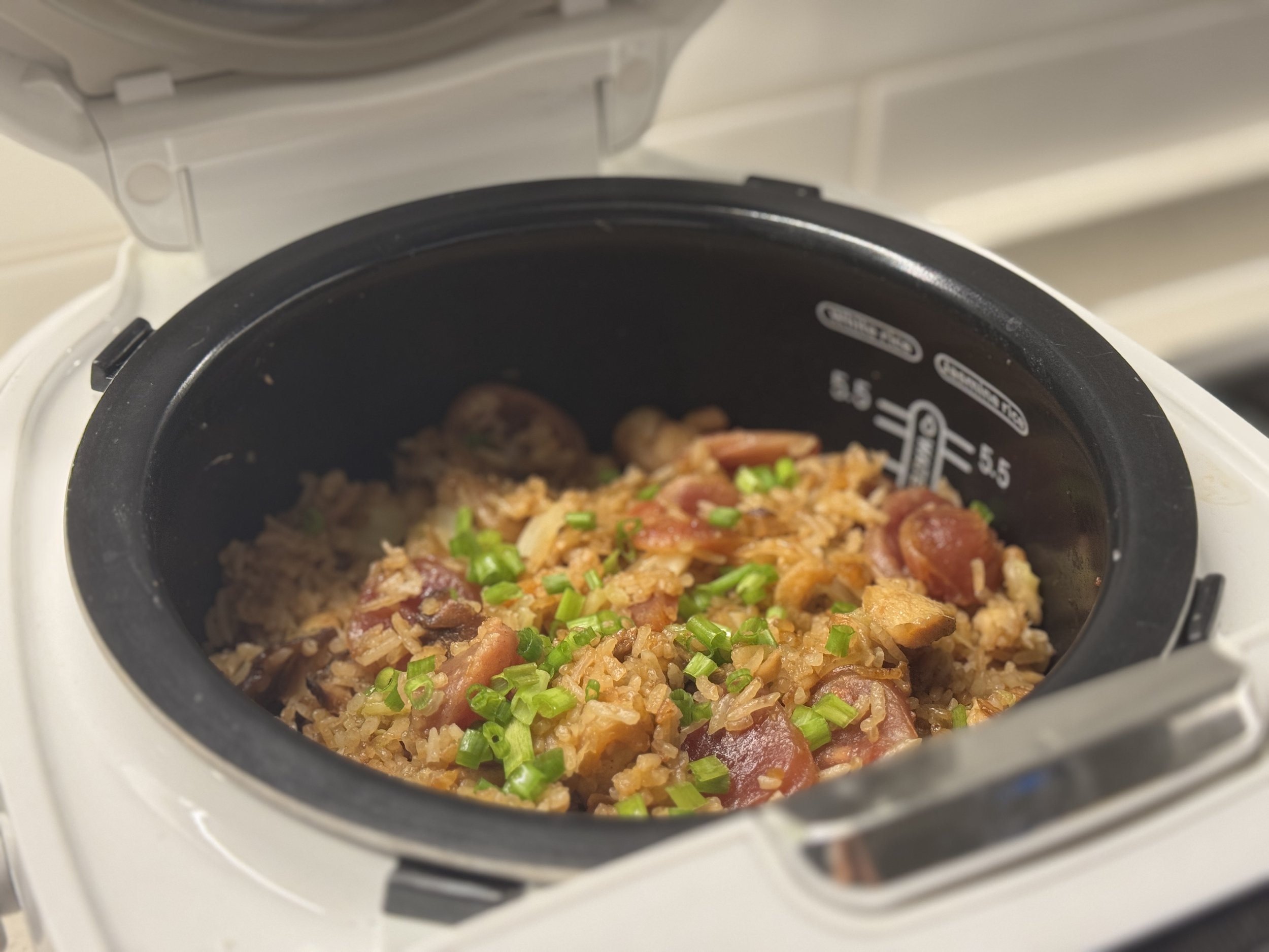 Rice Cooker Claypot Rice - Recipes by Saemmul Song